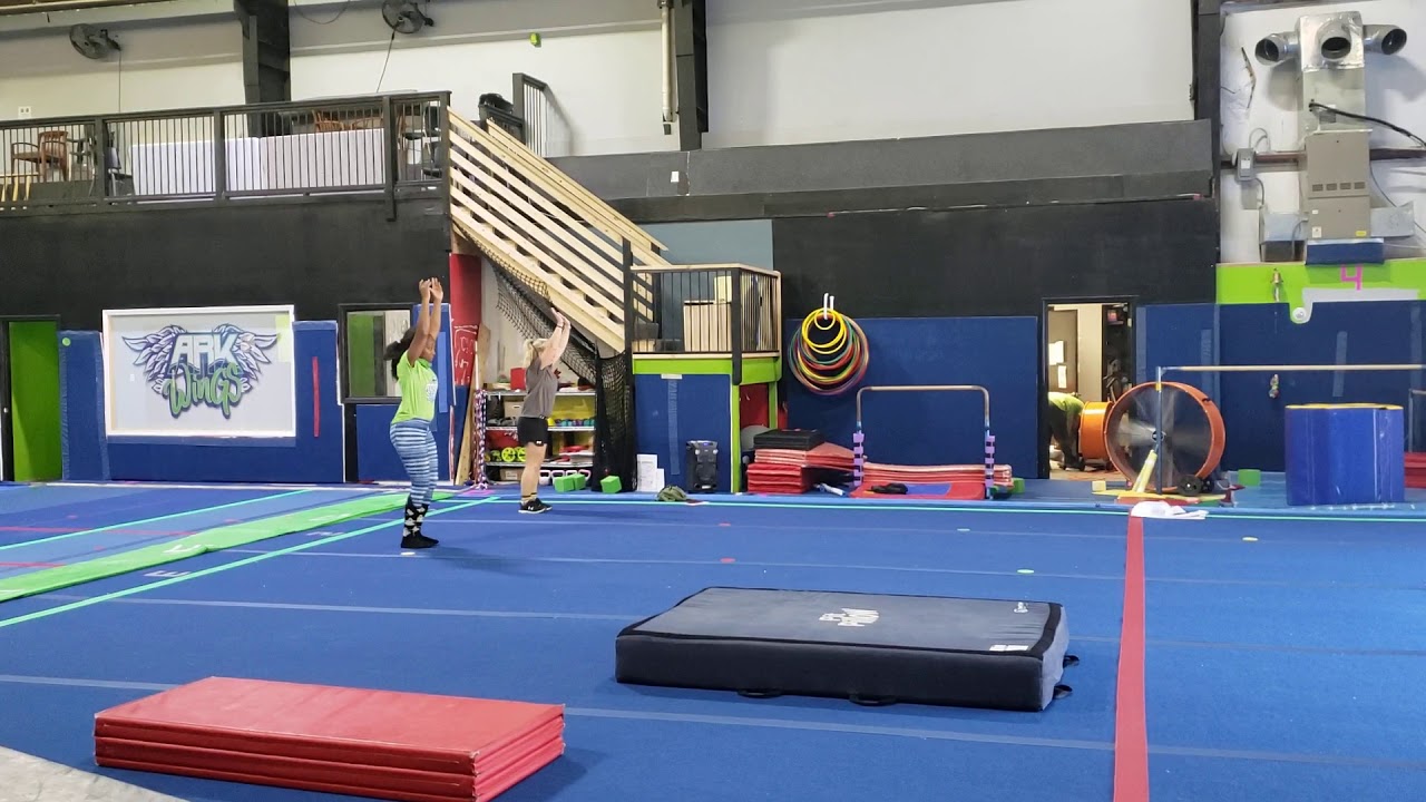 ARK Gym Christmas Show off 2020 Rec Gymnastics - YouTube