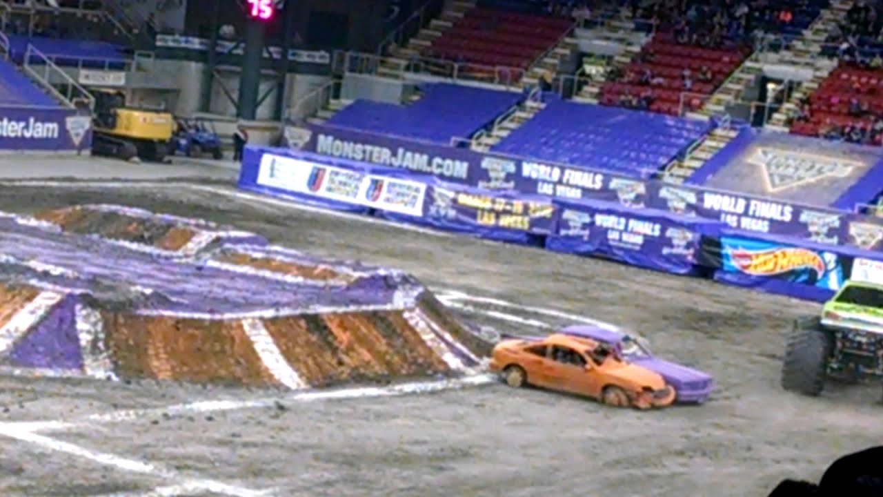 Monster Jam Gas Monkey Garage Fargo, ND - YouTube