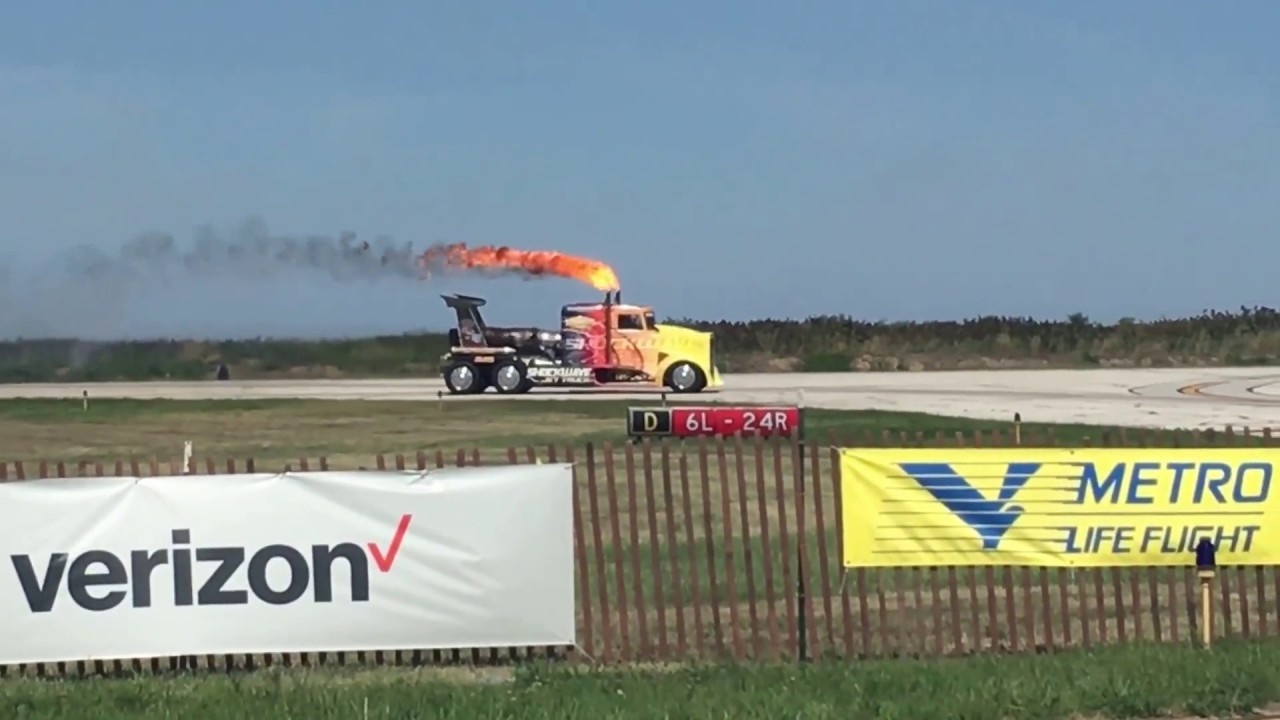 Chris Darnell Shockwave Jet Truck Cleveland Ohio - YouTube