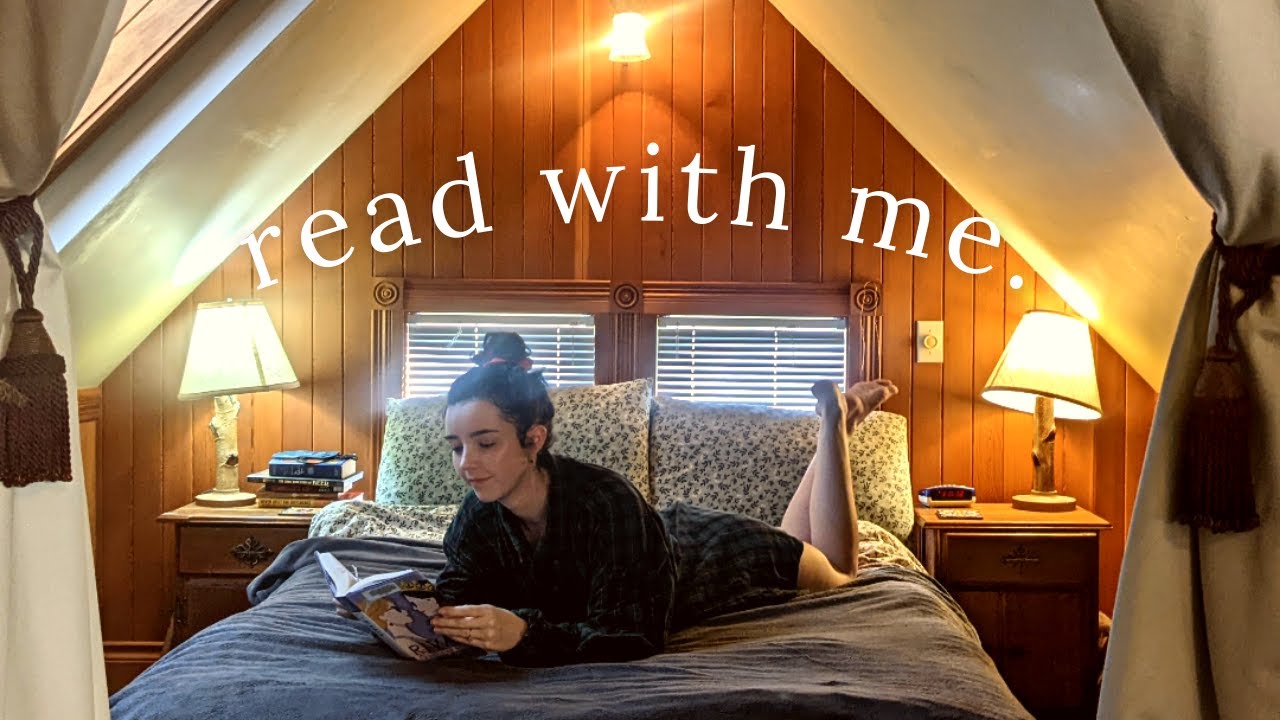 LET'S REST AND READ IN BED // 20 minutes of reading with music - YouTube