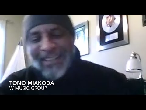Tono Miakoda - W Music Group - YouTube