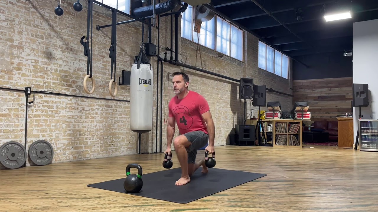 Kettlebell Jumping Lunges - YouTube