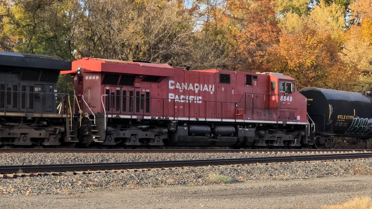 CP ES44AC #8849 trailing 3rd on an NS westbound freight in Berea OH in Oct 2024 - YouTube