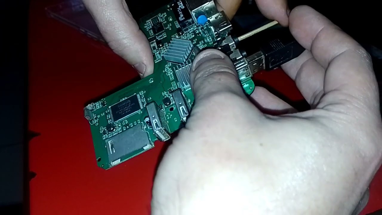 Colocando em Modo Maskrom e Retirando do Modo MASKROM e Gravando a ROM ...