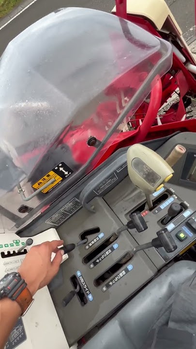 ヤンマー コンバイン GC218 簡易始動動画 - YouTube