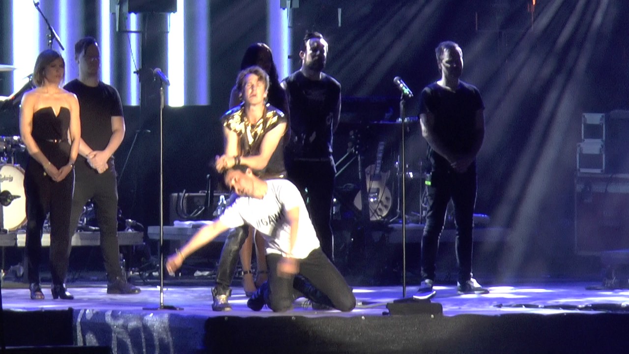 Ylvis (live) Pohoda festival 2017 - YouTube