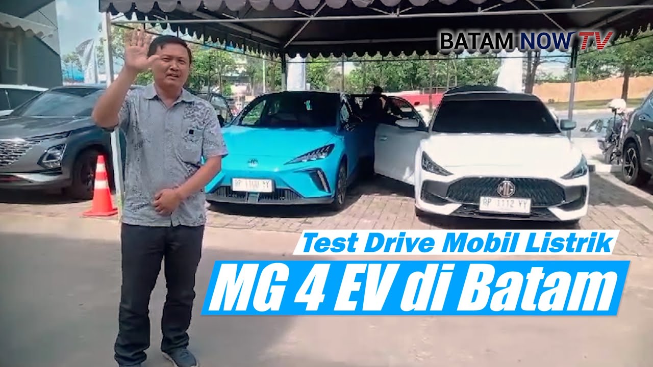 Test Drive Mobil Listrik MG 4 EV di Jalanan Kota Batam - YouTube