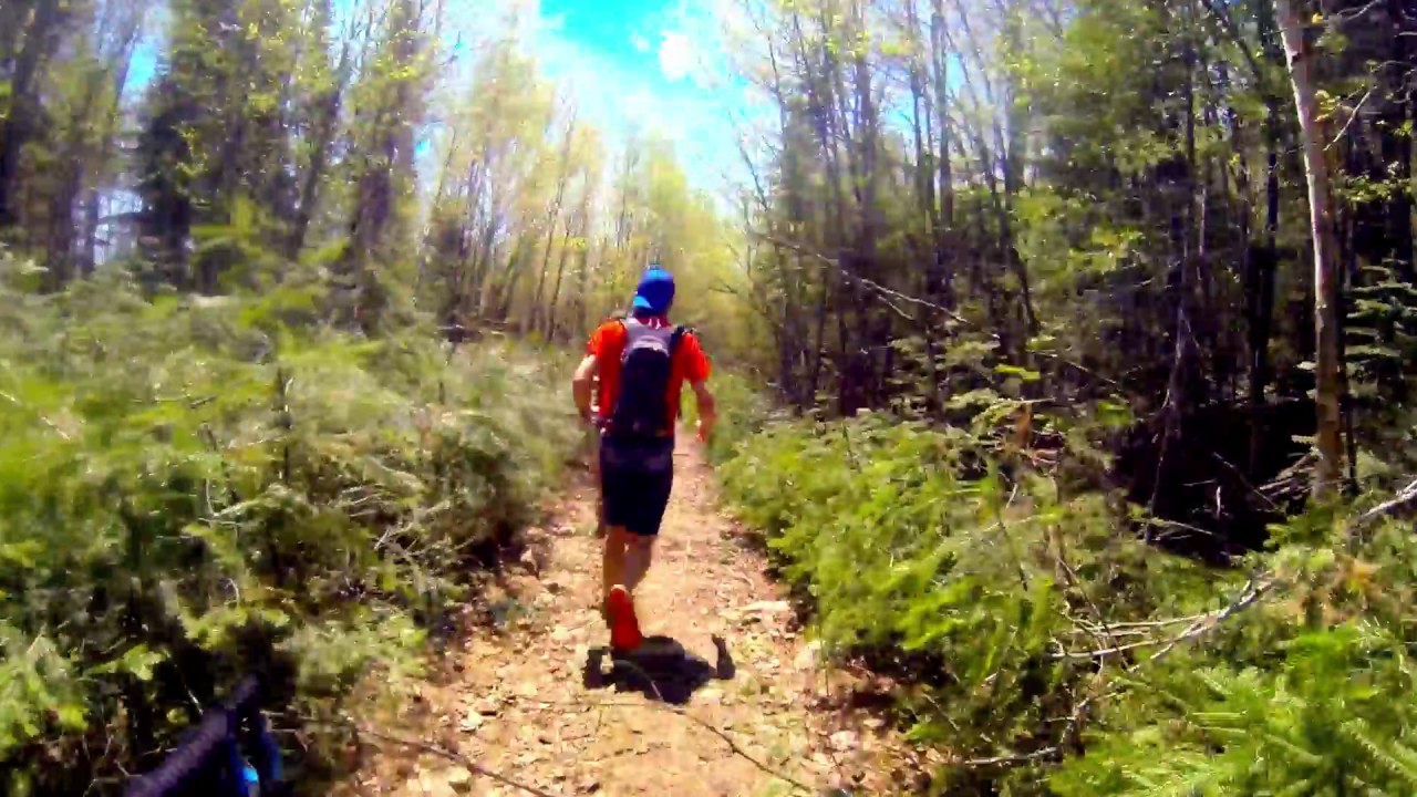 La traversée du Sentier Des Caps - YouTube