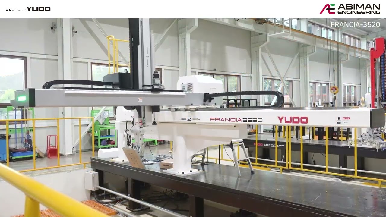 Take-out Robot_ FRANCIA 3520 - YouTube