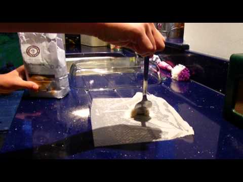 How to make a flour bomb!(Easy and Simple)