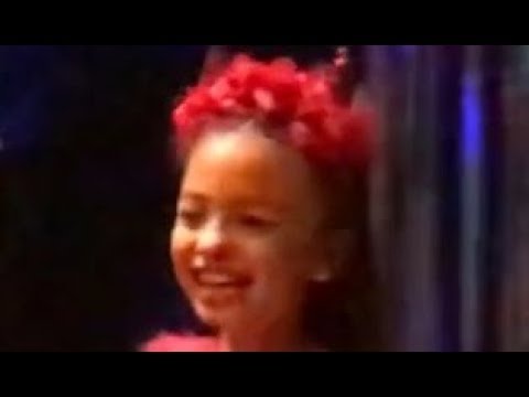 Candlelight by Zhavia   Cons Club 27 10 2018