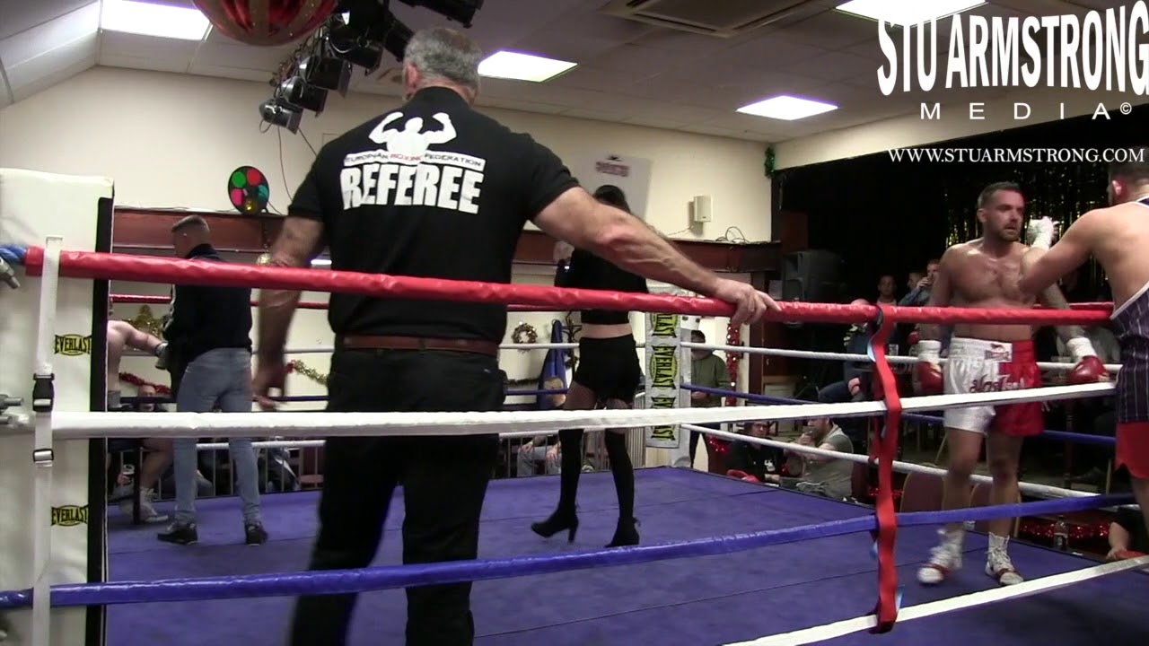 Paul Mort vs Gav Spiers EBF Boxing Clash of the Vikings Christmas ...