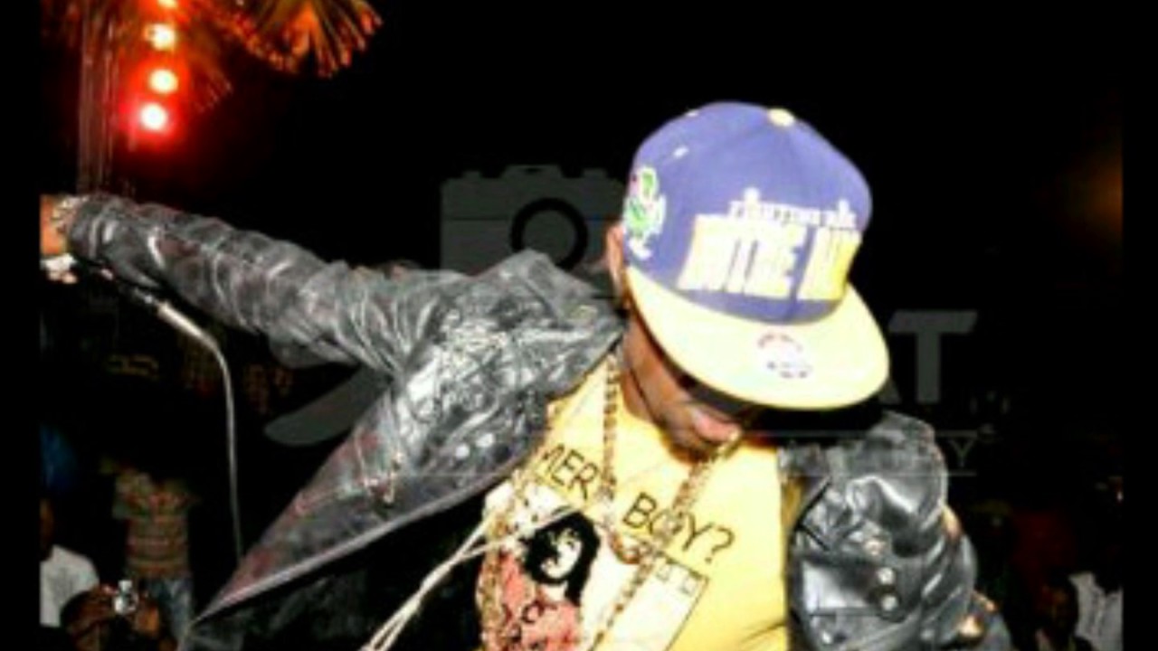 Popcaan - Nuh Sell Out [Off The Bench Riddim] JAN 2012 - YouTube