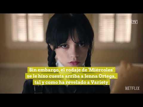 Jenna Ortega breaks down in tears talking about the public pressure she feels - YouTube