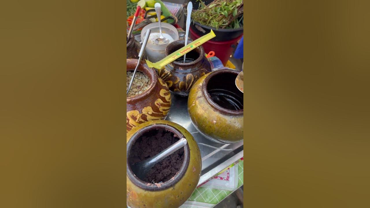 သဘ်ောသီးထောင်းချဉ်ငံစပ်19 Street China Town At Myanmar Streetfood