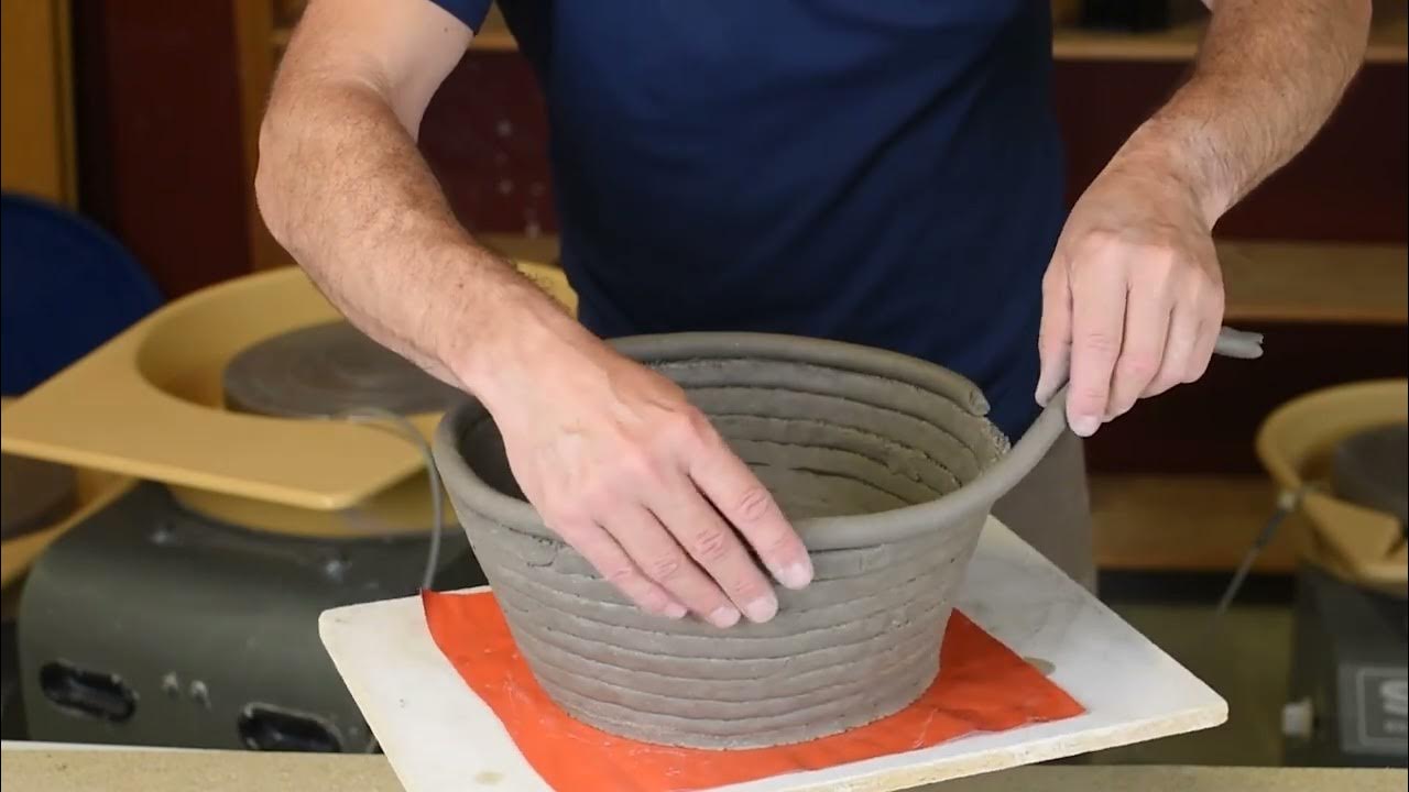 DIY Coiled pot. A big Vase or Pot using coils. #Ceramics #clay # ...