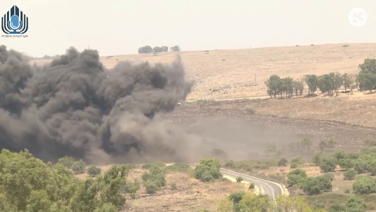 Simultaneous explosion of 350 land mines in the Golan Heights - YouTube