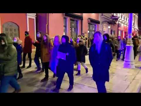 Rusya sokaklarında savaşa hayır sesleri.