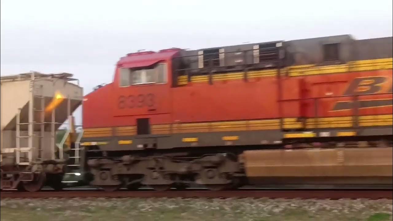 CSX CN BNSF NS DPU - YouTube
