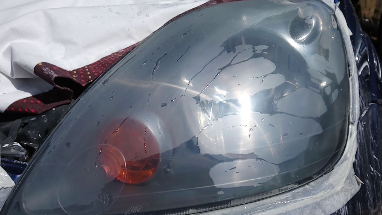Faded car headlight restoration. Cheap and quick home repair. Fiesta ...