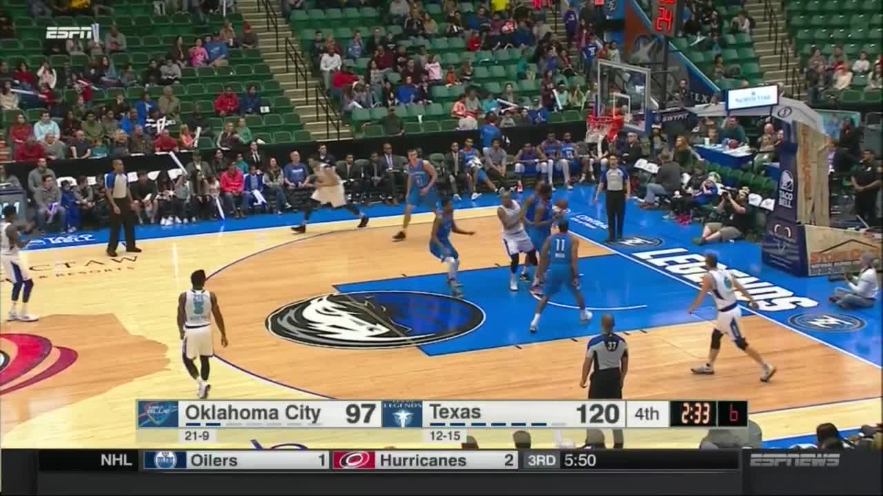 Highlights: AJ Hammons (18 points) vs. the Blue, 2/3/2017 - YouTube
