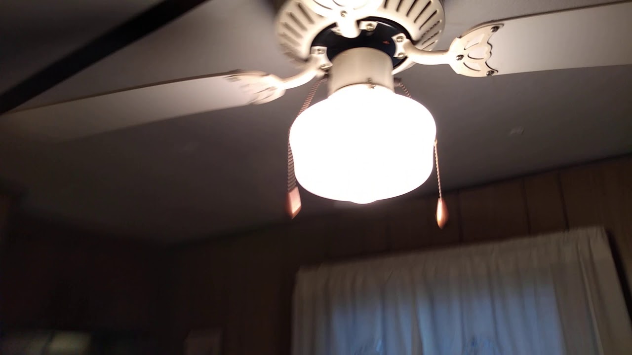 SMC U42 Ceiling Fan (1 of 2) - YouTube
