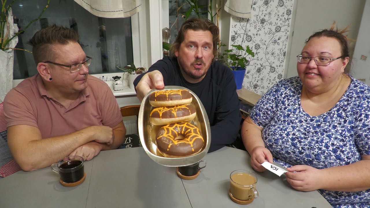 Unboxing, Mukbang, Smakprovning, Halloween Munkar Hemma hos BRsweden ...