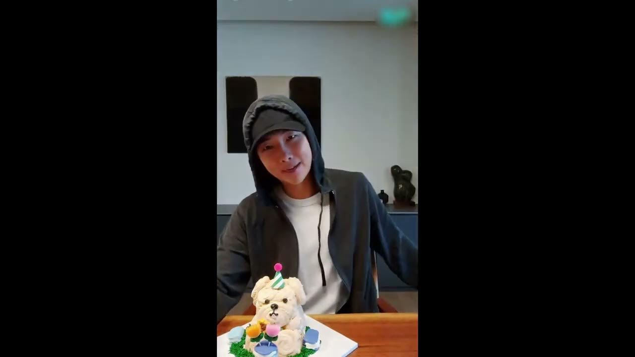 [ENG SUB] RM WEVERSE LIVE happy chuseok and my birthday...part 1 - YouTube