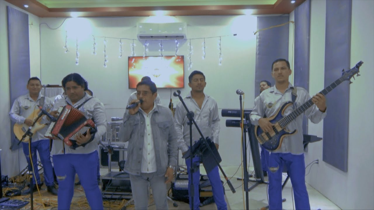 Chema y Su Grupo Talento De Pueblo - Más allá de la piel - YouTube