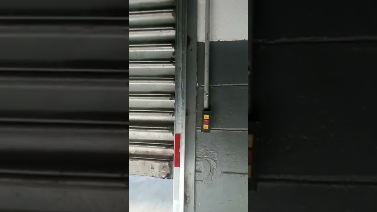 fabricação e montagem de porta rolante automatizada #shorts - YouTube