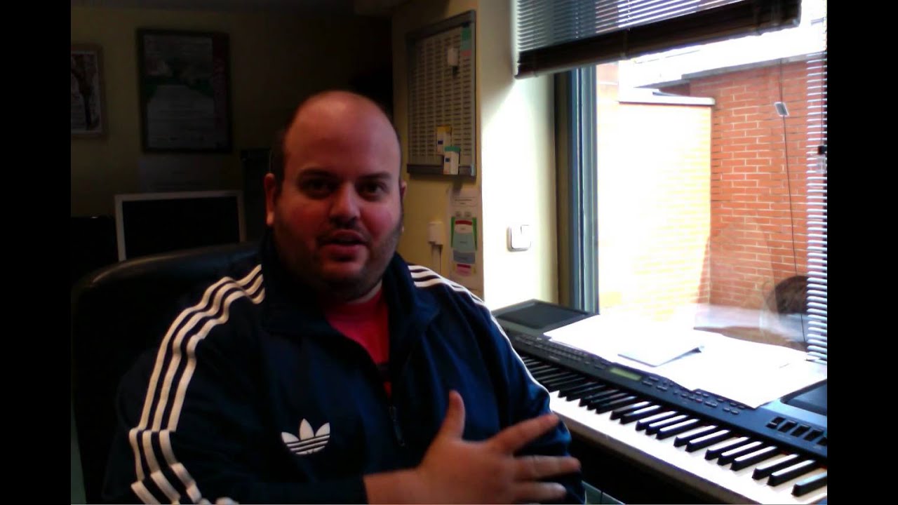 'Vótame' por César Belda, director musical de EVIL DEAD - YouTube