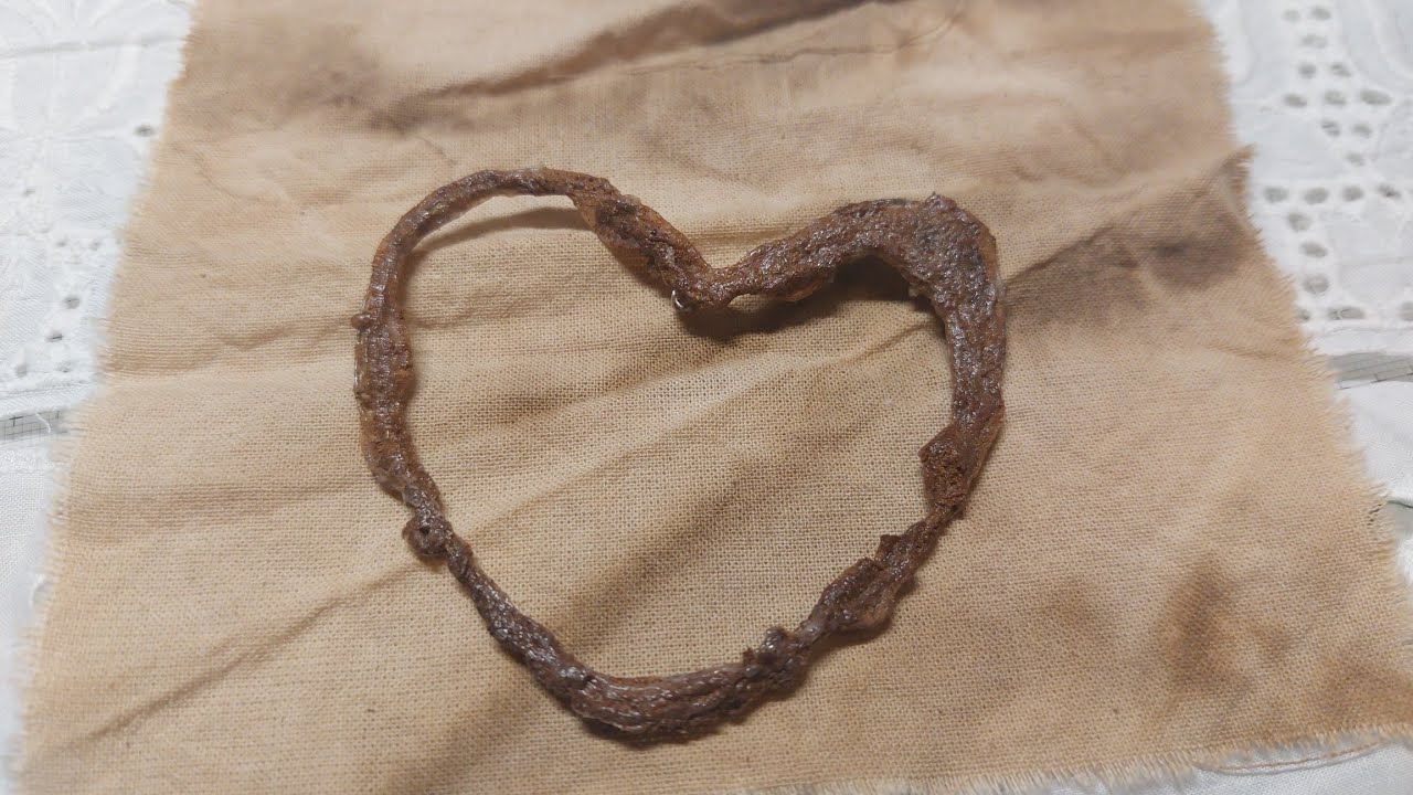 Rusty Heart Tutorial (Easy). - YouTube