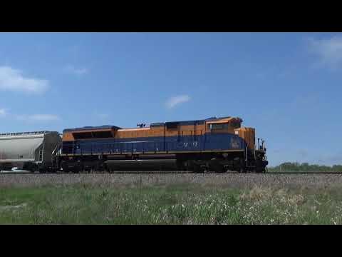 CNJ Heritage Leads BNSF Sand Train at Chillicothe, IA - YouTube