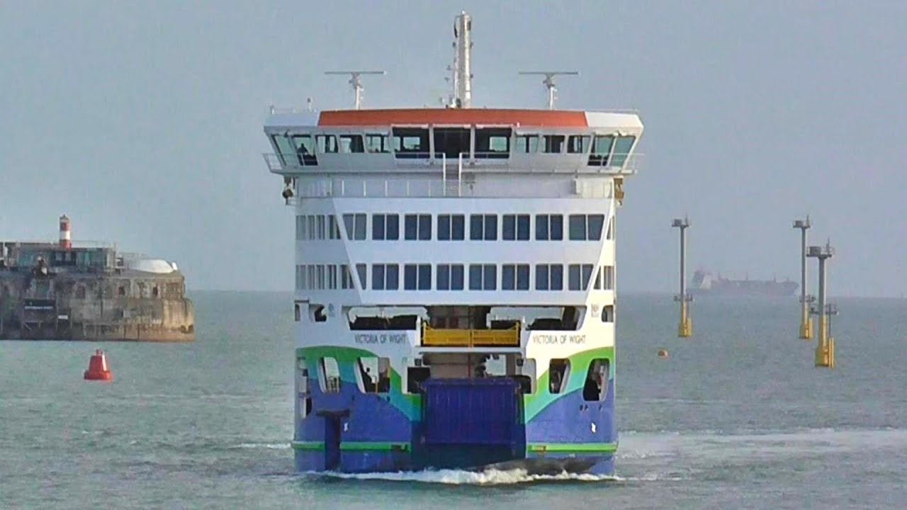 Wightlink Flagship - MV Victoria of Wight at Portsmouth - YouTube