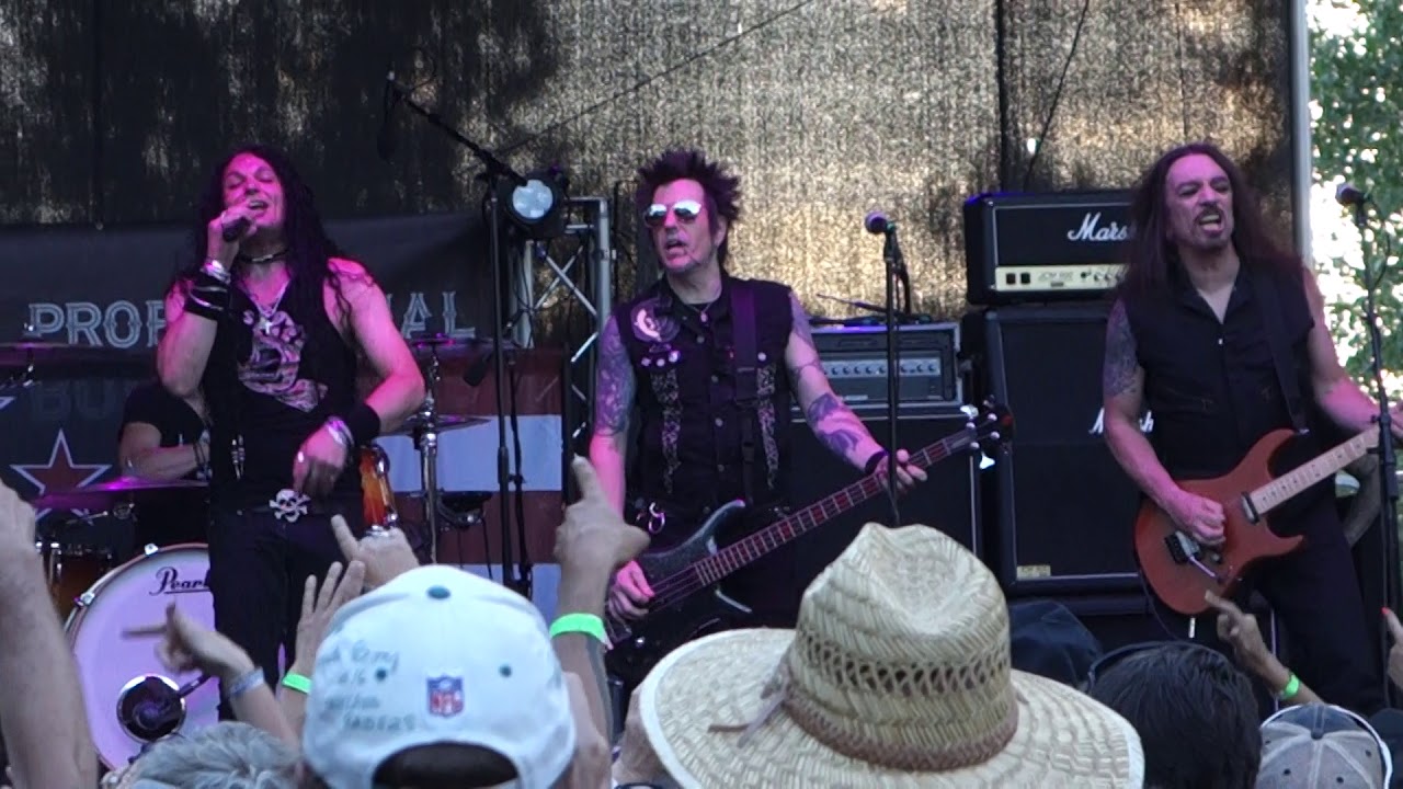 '18 And Life' - SKID ROW live in concert in CO. 2018 - YouTube