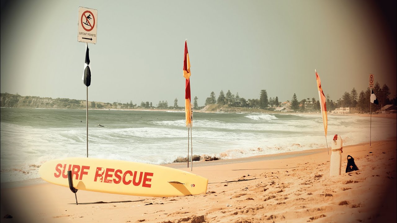 South Narrabeen Surf-rider - YouTube