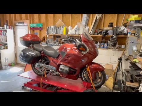 BMW R1100RT Transmission Fluid Change - YouTube