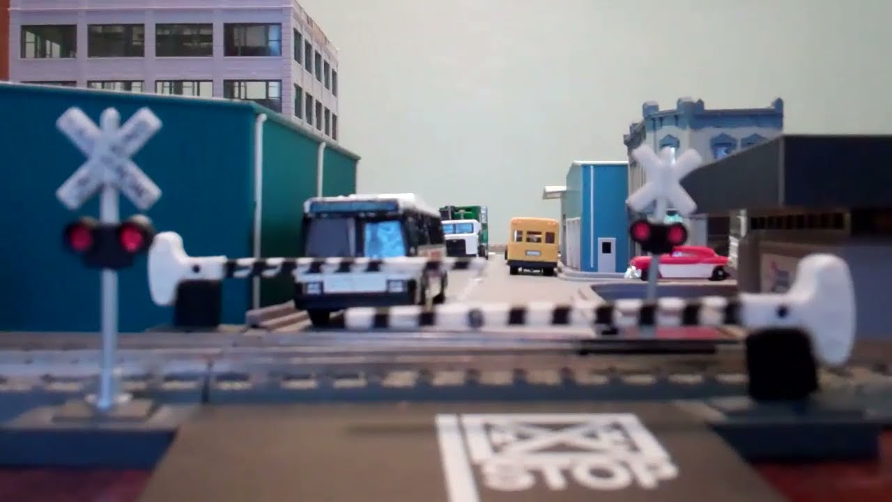 Railfanning In HO Scale With Lots Of Action; 250th Video! - YouTube