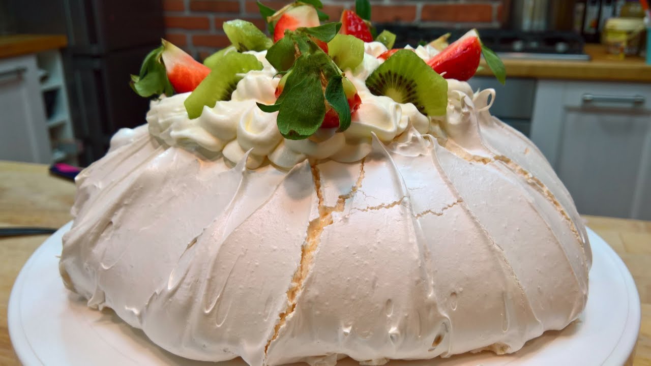 Beza, Pavlowa, Tort Bezowy - YouTube