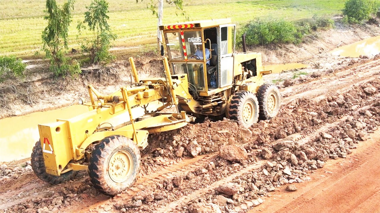 Great power of Motor Grader Processing , Incredible of Machines ...