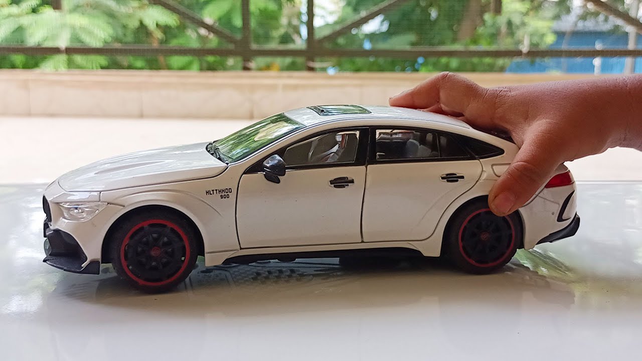 Most Realistic Toyota Camry 1:18 Scale Diecast Model Car - YouTube