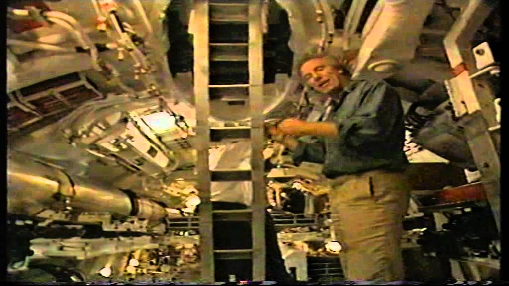 HMS/M Opossum Cobwebs Day 1989 - YouTube