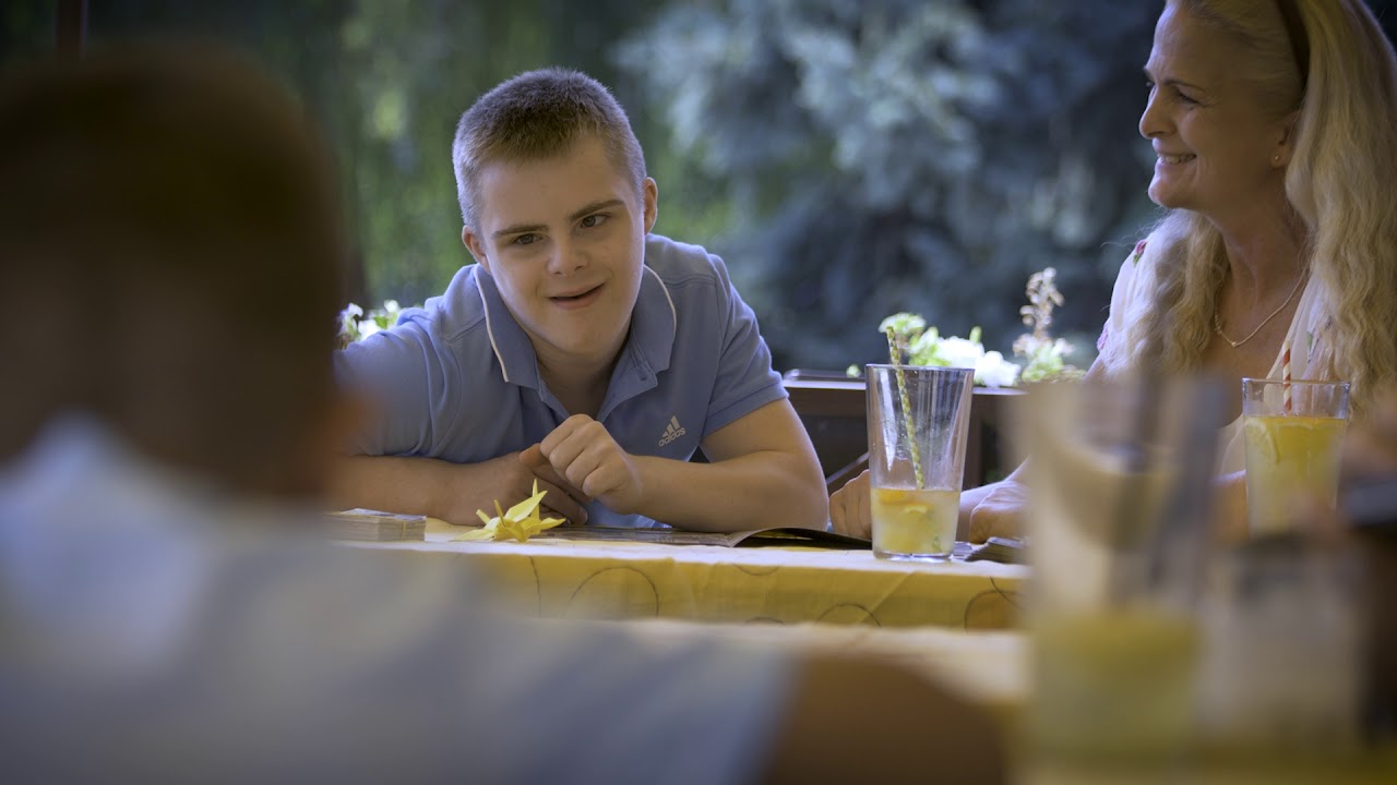 Libor Laura - Jó dolog - YouTube