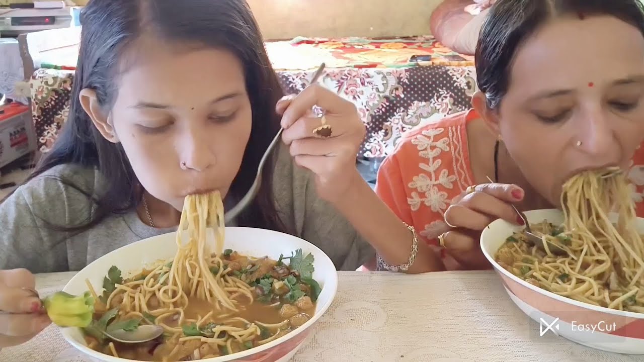 Eating veg thukpa 🍜|| ASMR|| Mukbang||Eating Show - YouTube