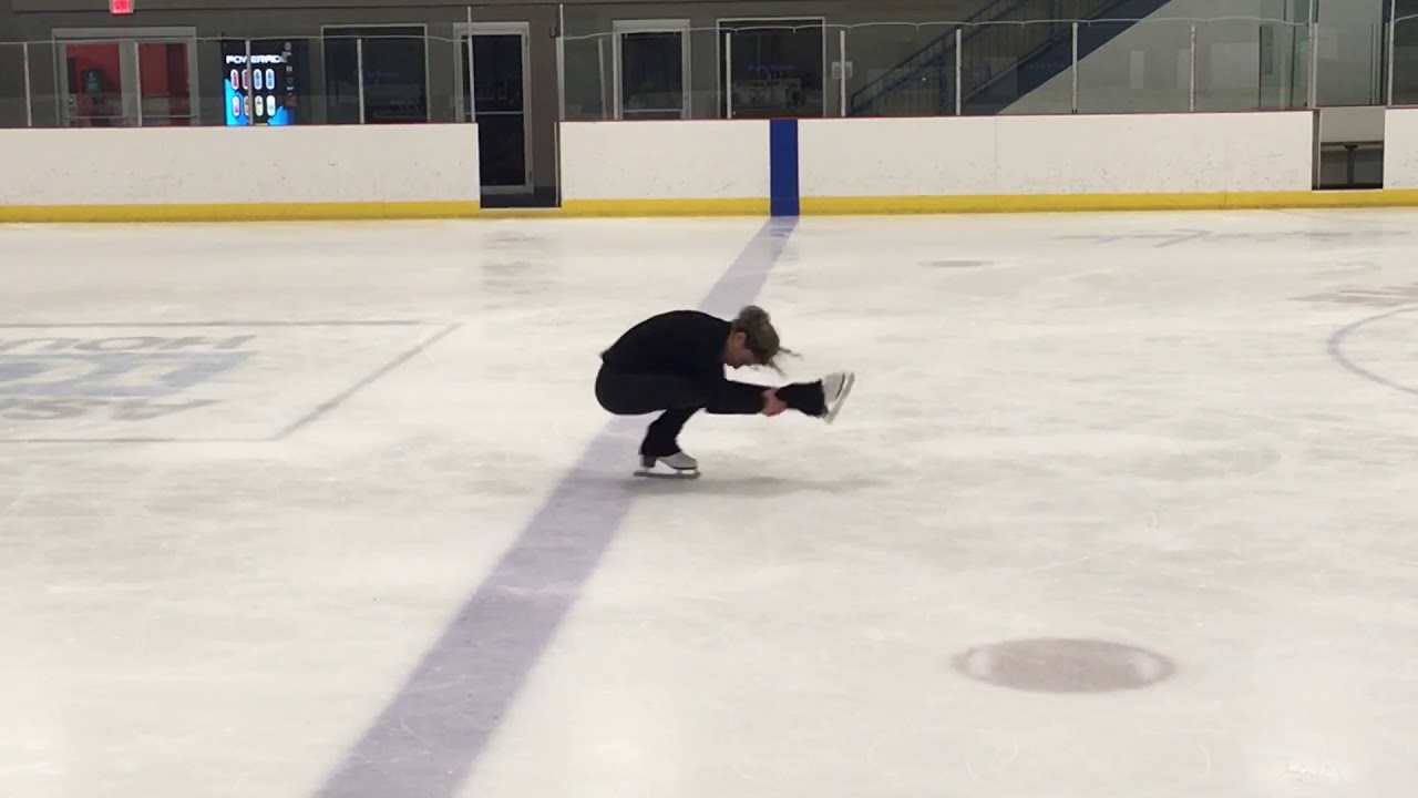 Flying sit spin - YouTube