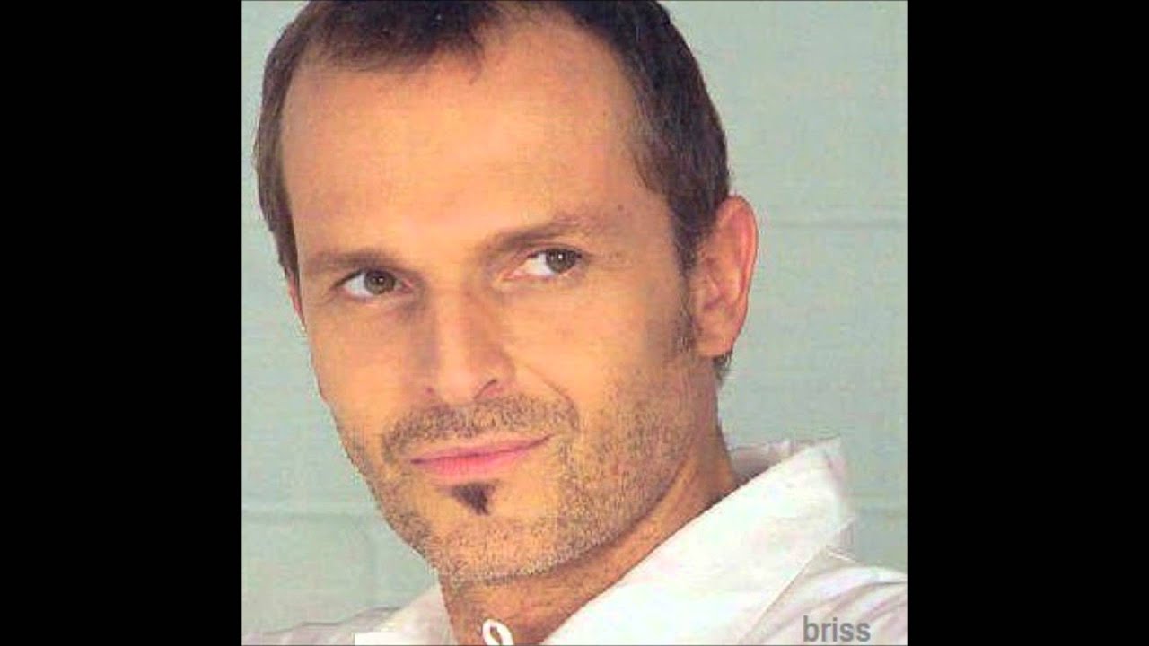 Miguel Bosé y Dani Martin - Te digo amor - YouTube