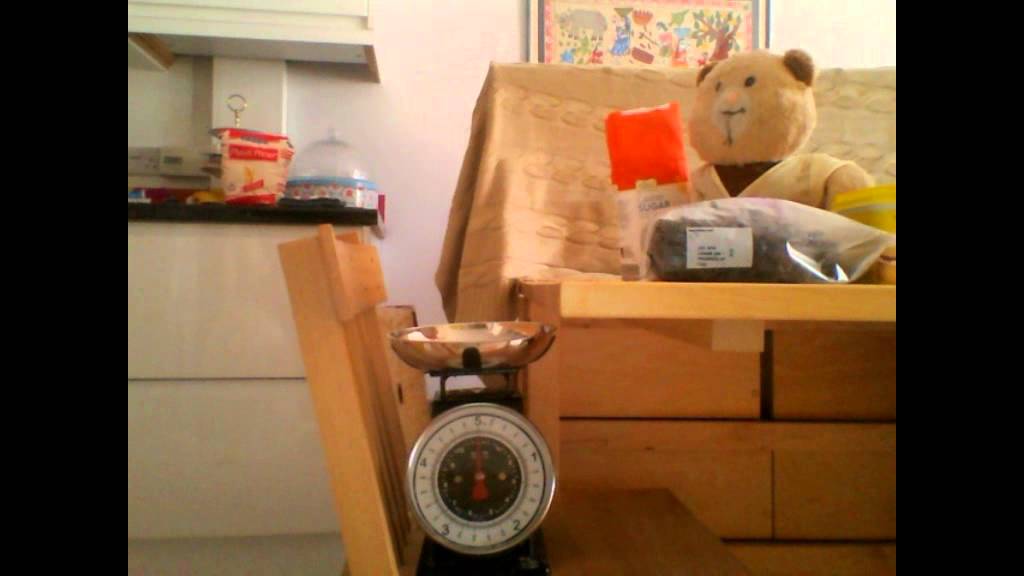 Teddy Cooks - Scones - YouTube