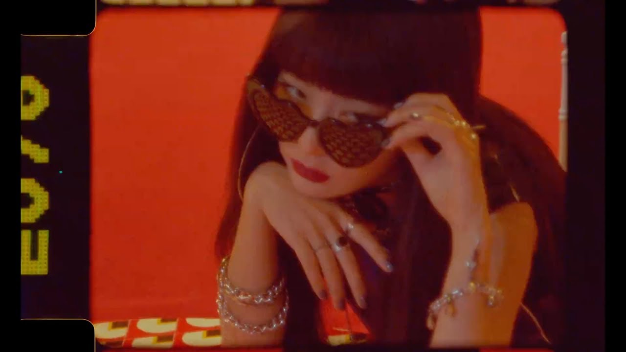 'the perfect red velvet' character trailer #SEULGI - YouTube