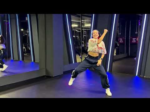 Romanian girl - Stefania Dance Fitness Workout Choreography
