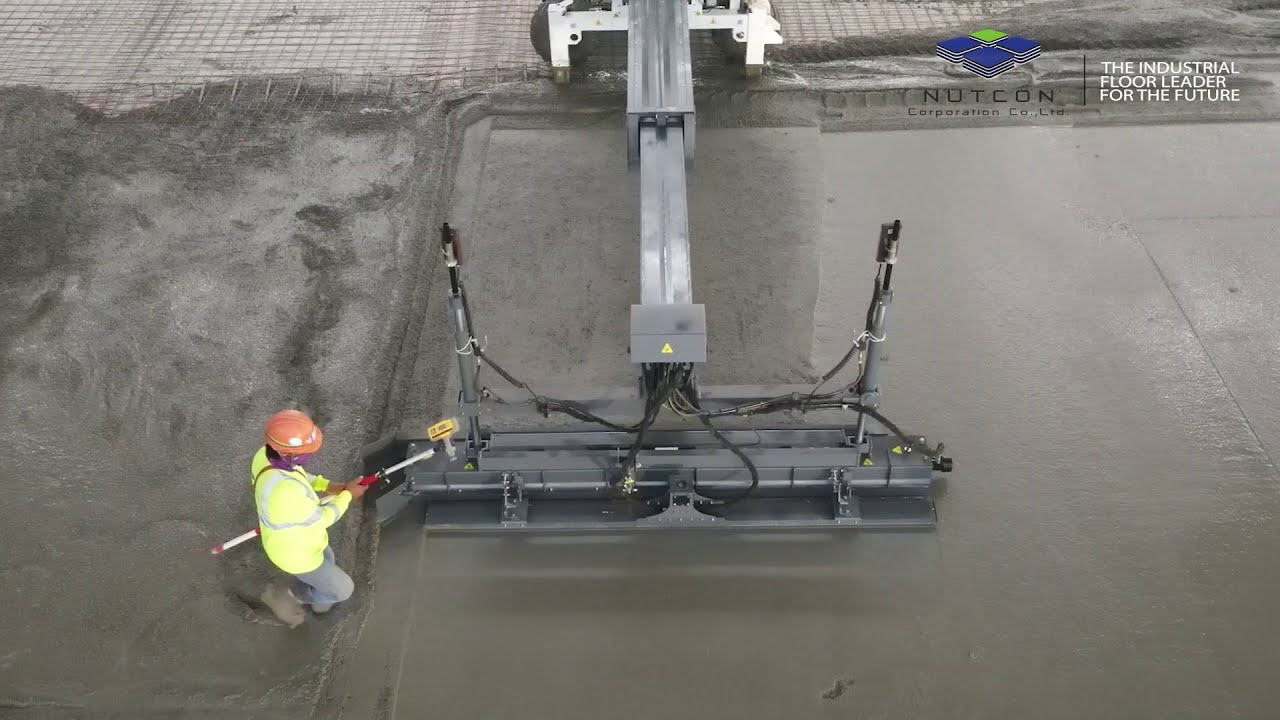 NUTCON | Laser boom screed & Boom screed spreader - YouTube